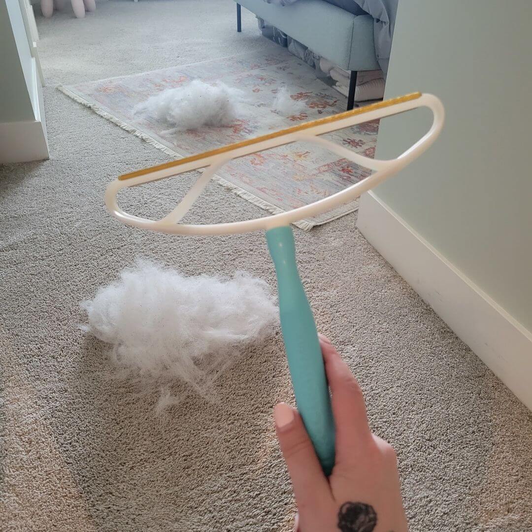 Lint Cleaner and Pet Hair Remover Tool | Uproot Clean